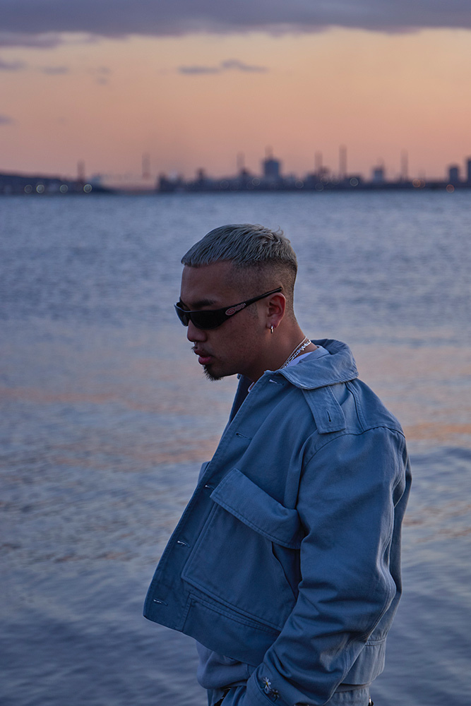 kZm『DISTORTION』Apple Musicで1位 Tohji客演「TEENAGE VIBE」MVも公開 - KAI-YOU